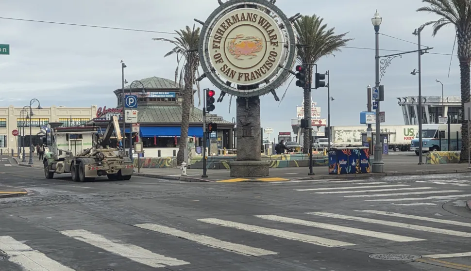 San Francisco: Puna kuća, strme ulice Prljavog Harryja i kiša koja ne ...